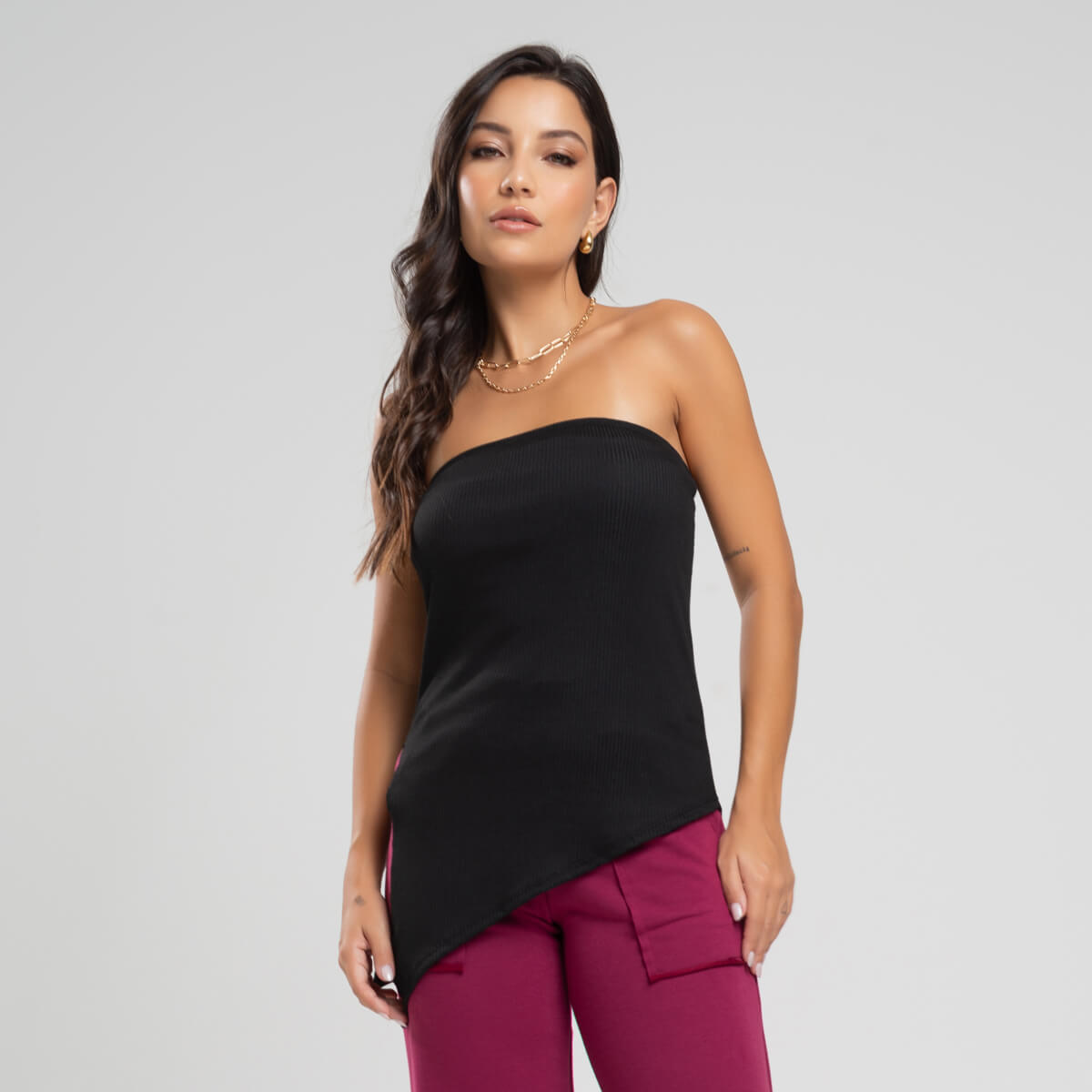 Blusas Femininas: Variedade e Estilo para Todos os Gostos